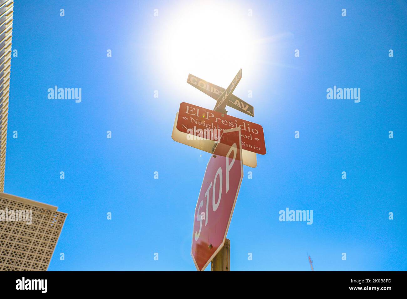 Straßenbeschilderung, Stoppschilder, Ampeln, Straßen, Fußgängerzone ...