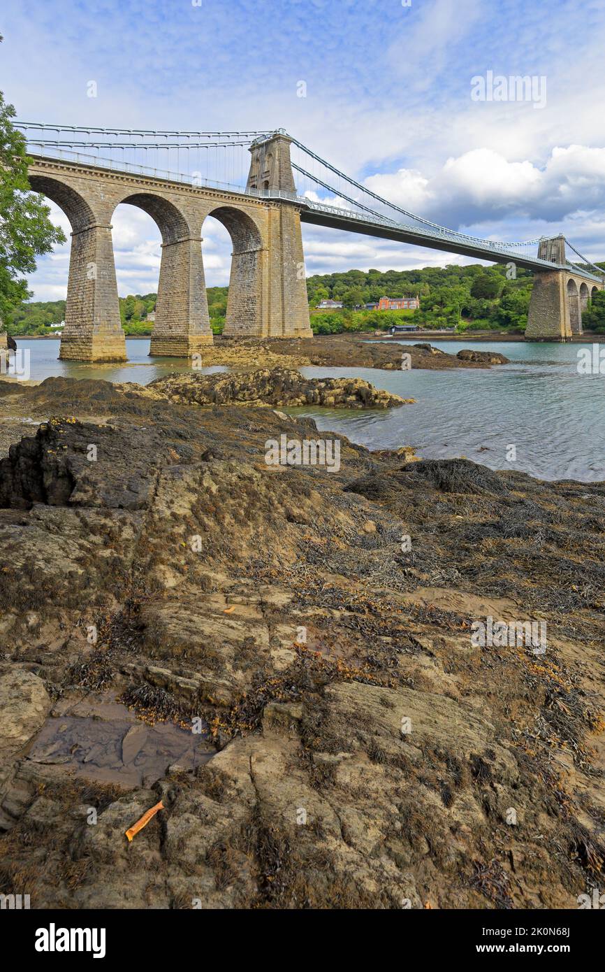 Die Menai Suspension Bridge von Thomas Telford, Pont Menai, von der ...