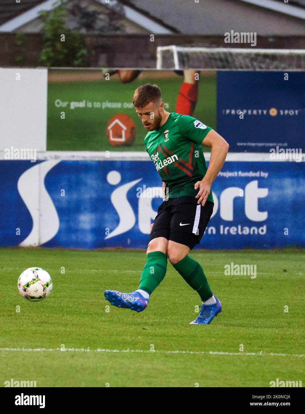 Aidan wilson glentoran 2022 -Fotos und -Bildmaterial in hoher Auflösung ...