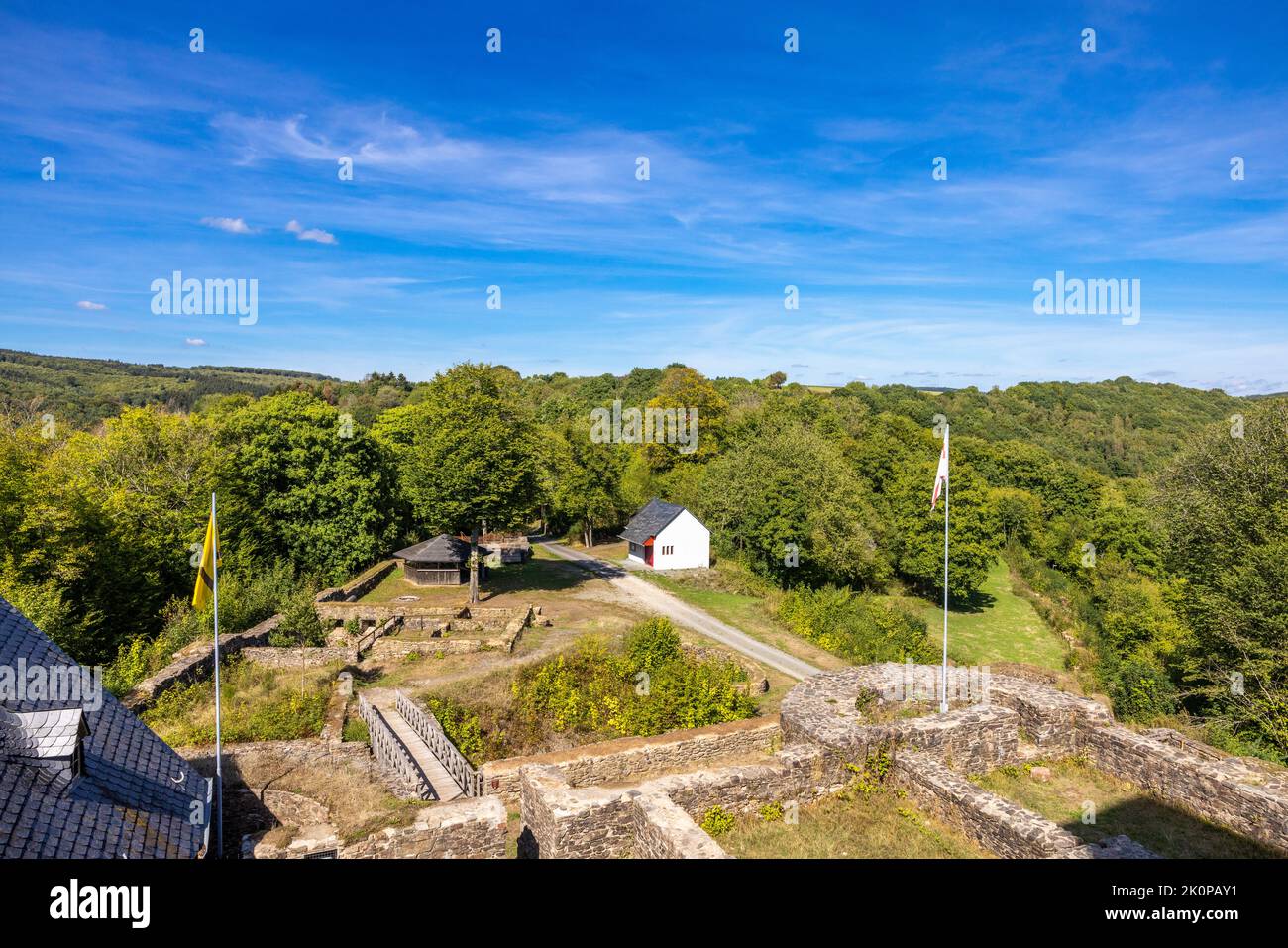 Alte mittelalterliche Burg von Grimburg in Deutschland Stockfotografie ...