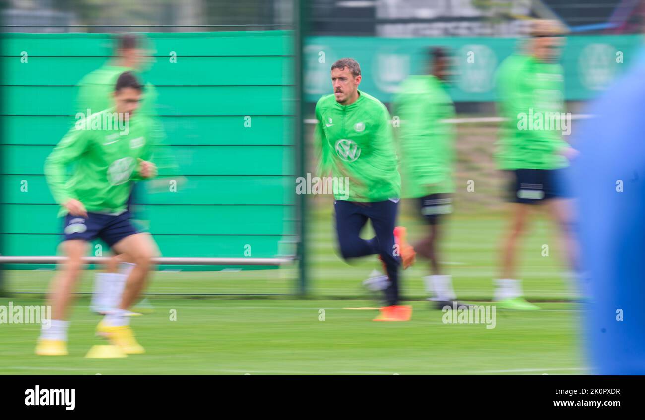 Wolfsburg, Deutschland. 13. September 2022. Max Kruse (M), Spieler des ...