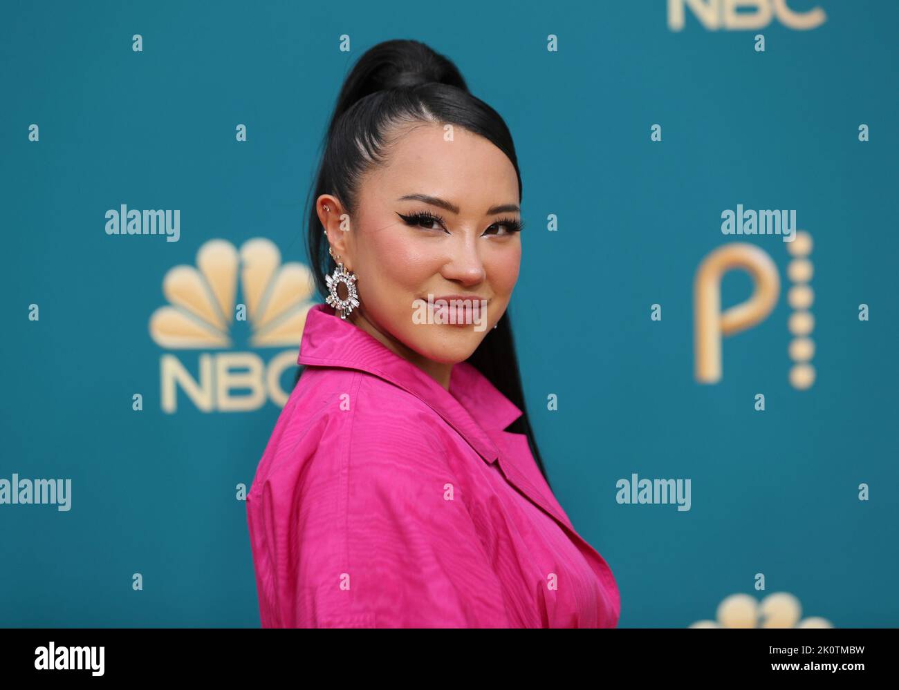 Ashley Yi kommt am Montag, den 12. September 2022, bei den Emmy Awards ...