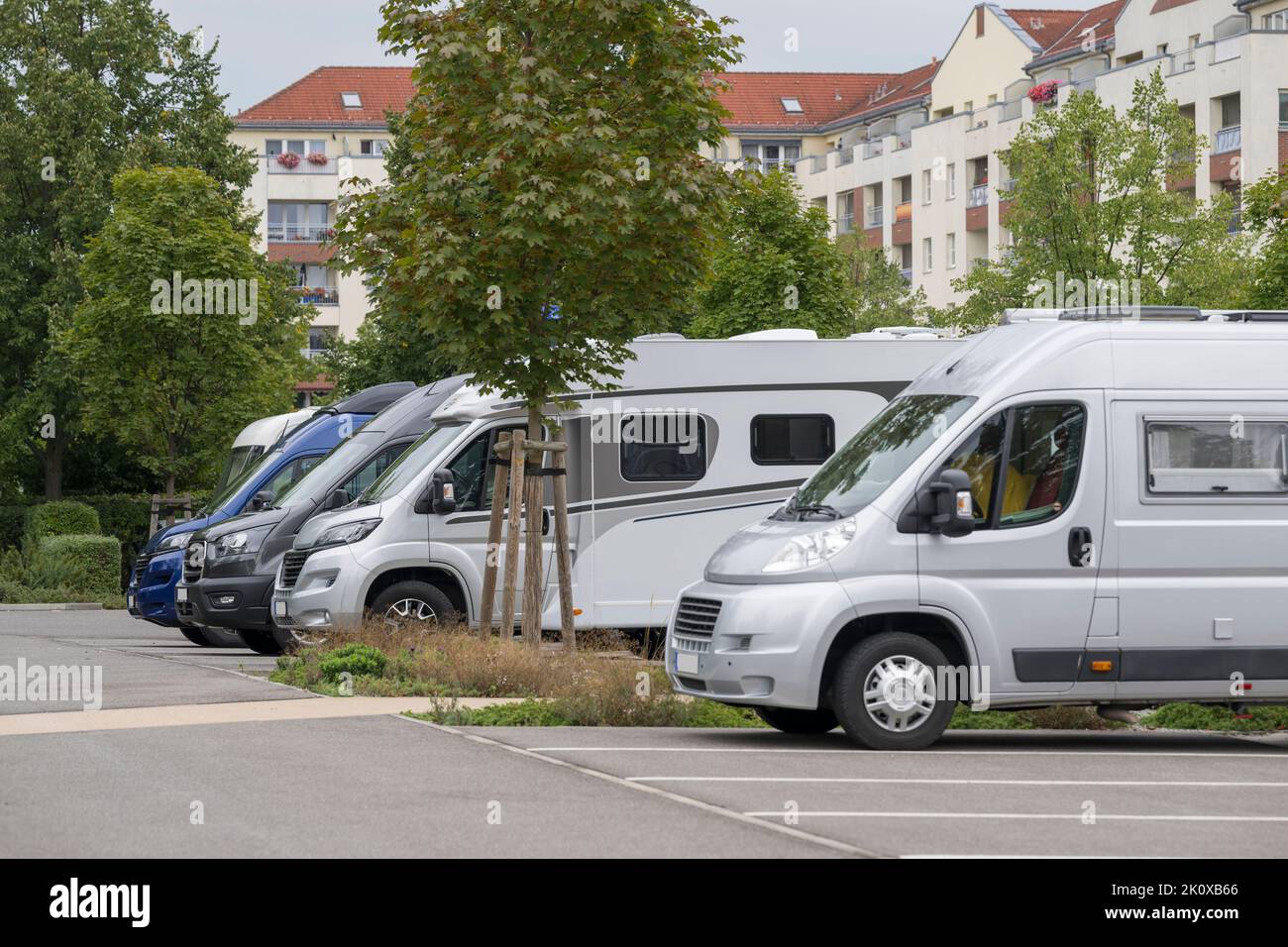 Camp mobile -Fotos und -Bildmaterial in hoher Auflösung – Alamy