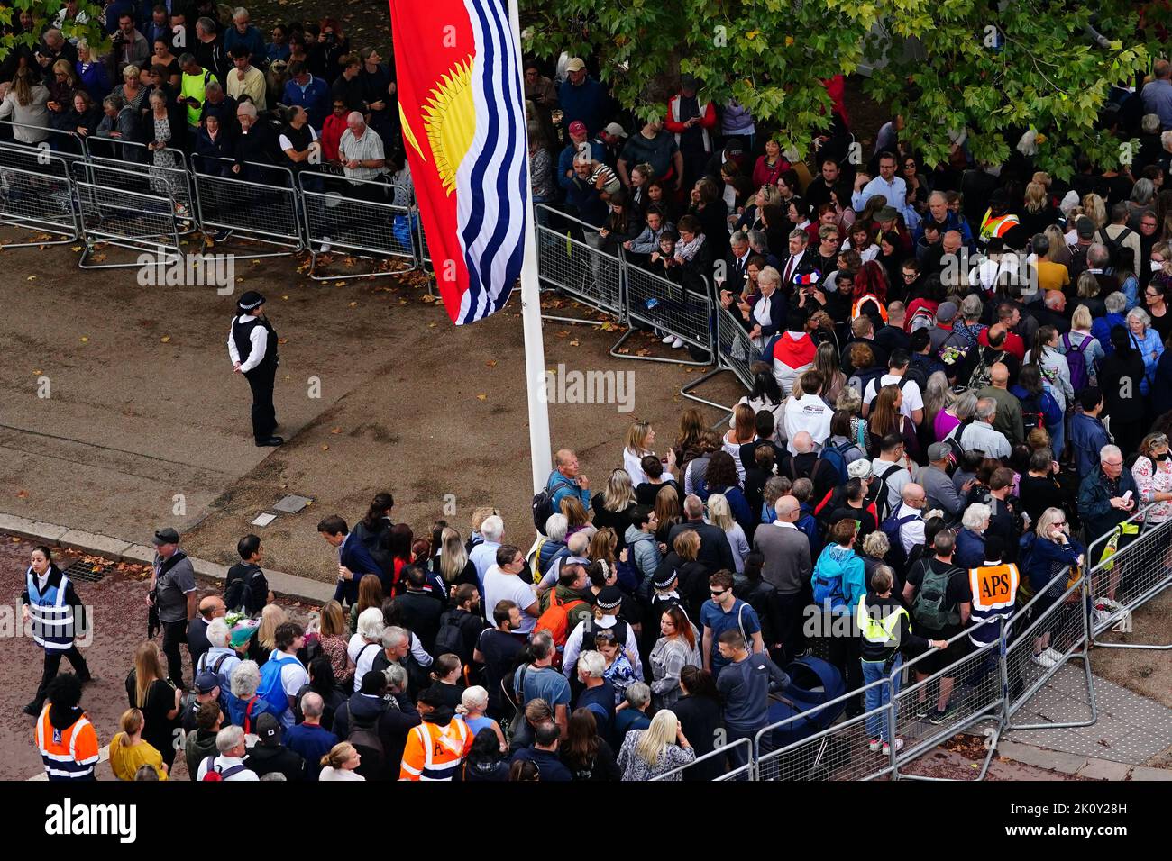 Vor der feierlichen Prozession des Sarges von Königin Elizabeth II. Vom ...