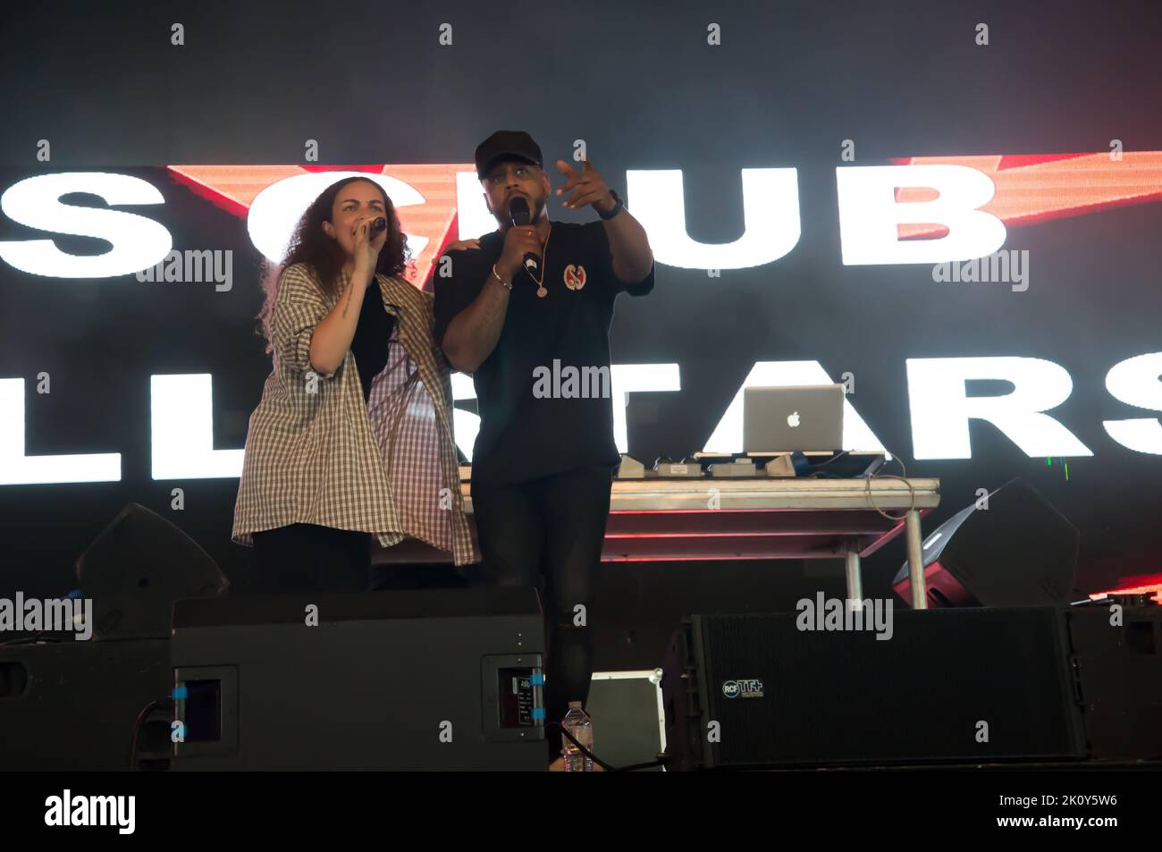 S Club All Stars, Live-Auftritt beim Reminisce Festival 2022 im St ...