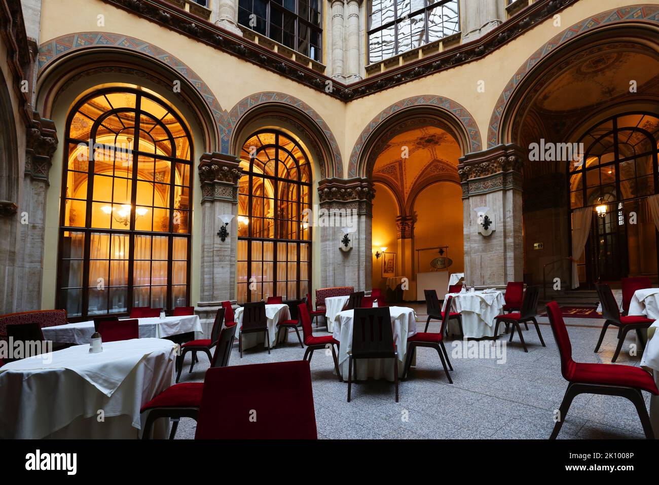 Kaffee, Cafe Central, Wien, im historischen Ambiente eines Wiener ...