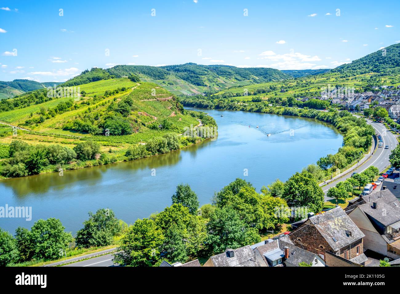 Blick über das Moseltal in Piesport, Deutschland Stockfotografie - Alamy