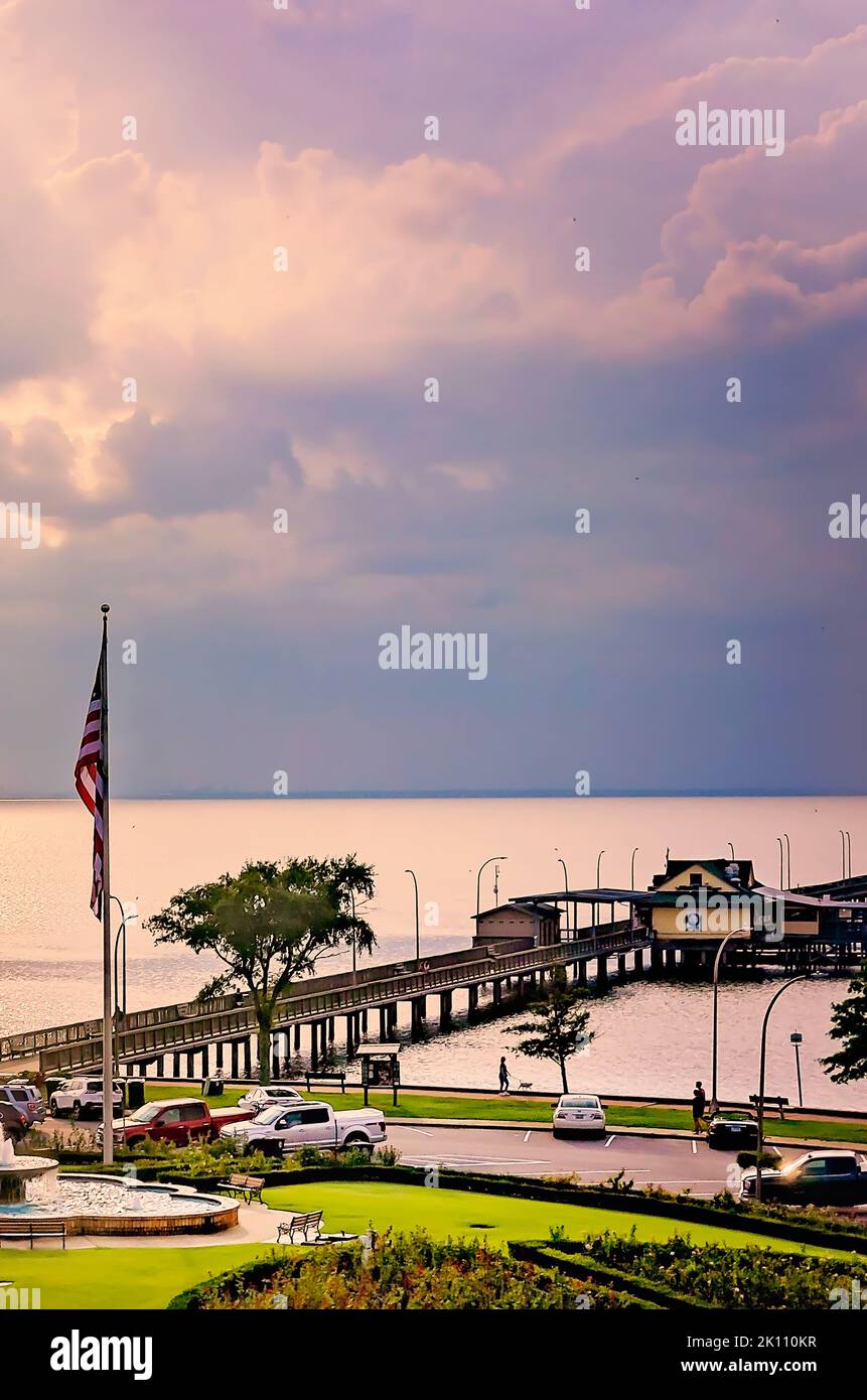 Fairhope Municipal Pier ist von oben, 8. September 2022, in Fairhope ...