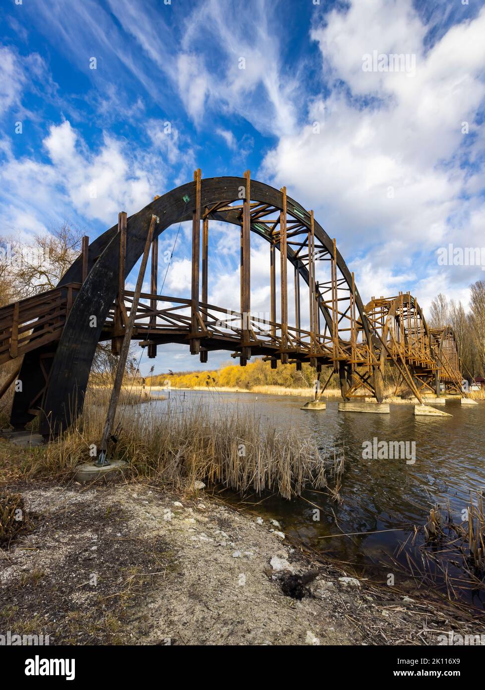 Holzbrücke im Naturschutzgebiet Balaton-Felvideki, Kis-Balaton ...