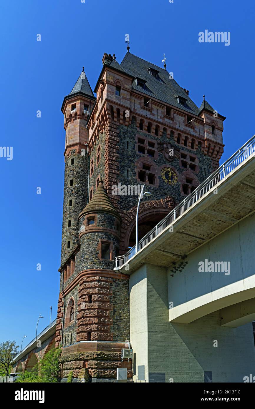 Nibelungenturm, erbaut 1897 bis 1900, Nibelungenbrücke ...