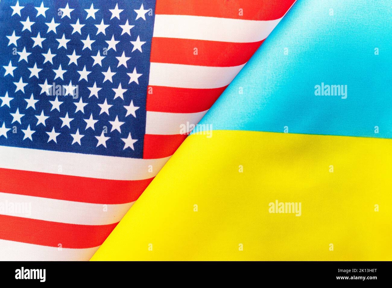 Flaggen der vereinigten staaten von amerika gegen die ukraine -Fotos und -Bildmaterial in hoher ...