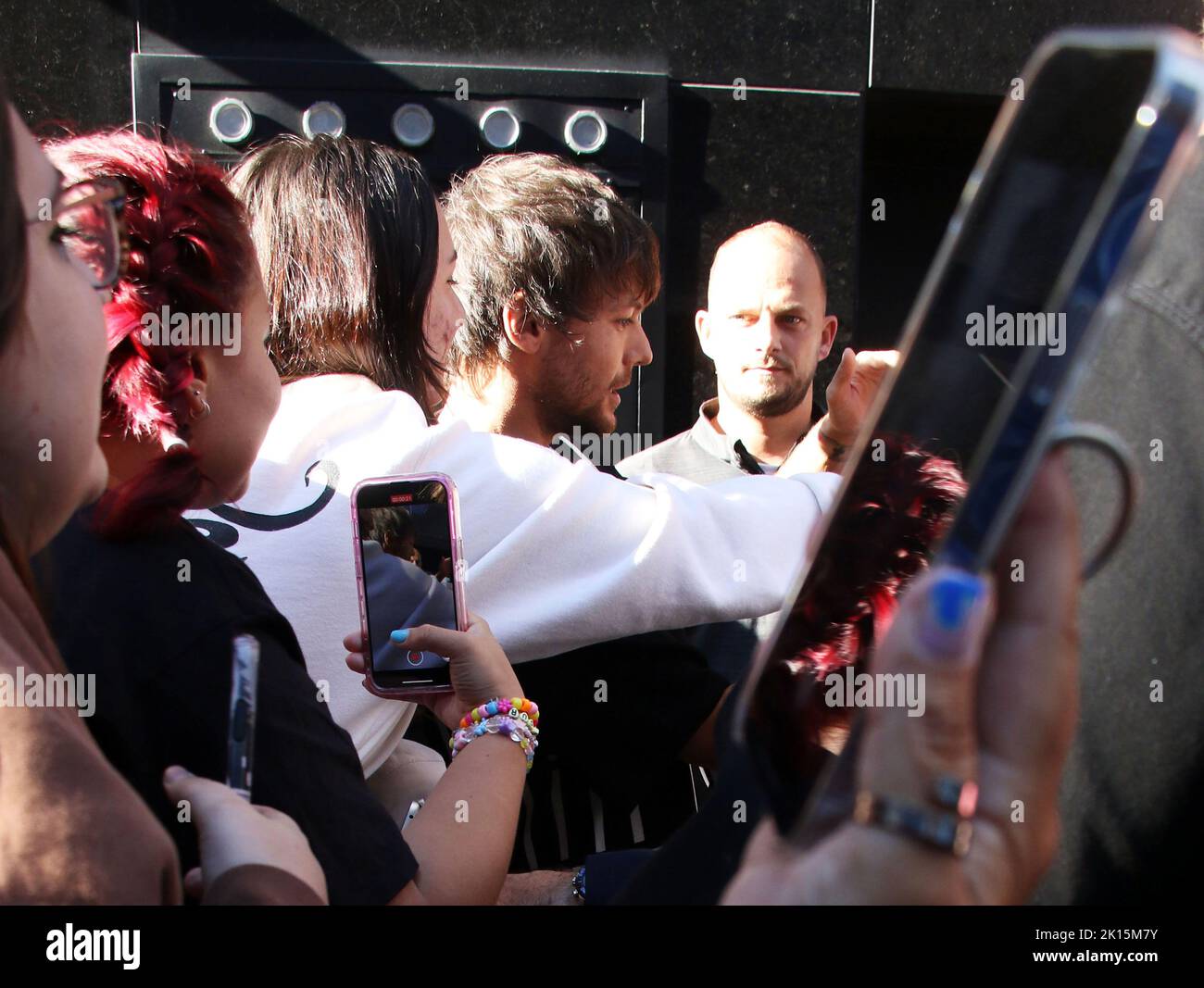 Prominente bei Good Morning America -BILD: Louis Tomlinson -ORT: New ...