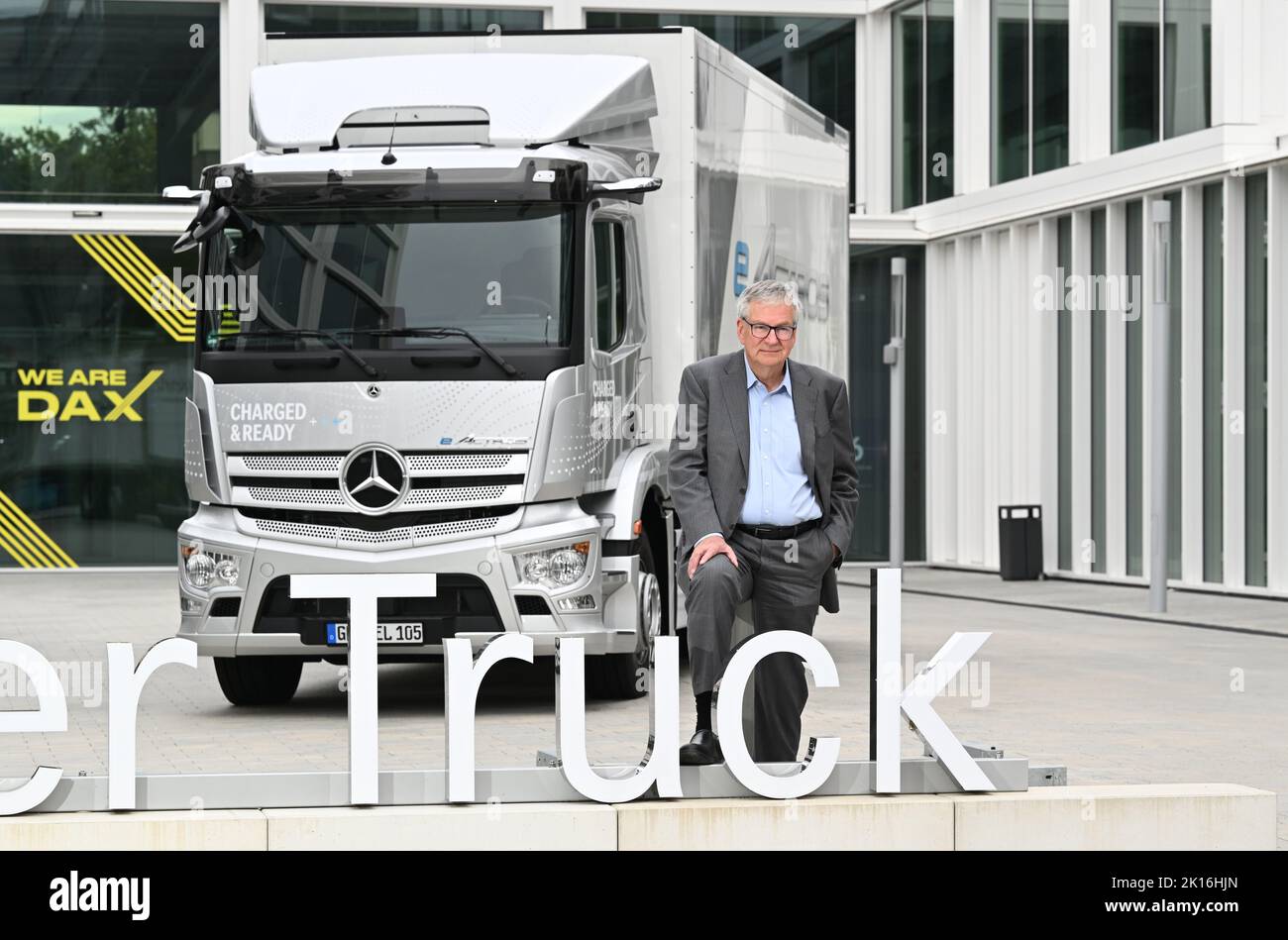 Daimler lkw chef -Fotos und -Bildmaterial in hoher Auflösung – Alamy