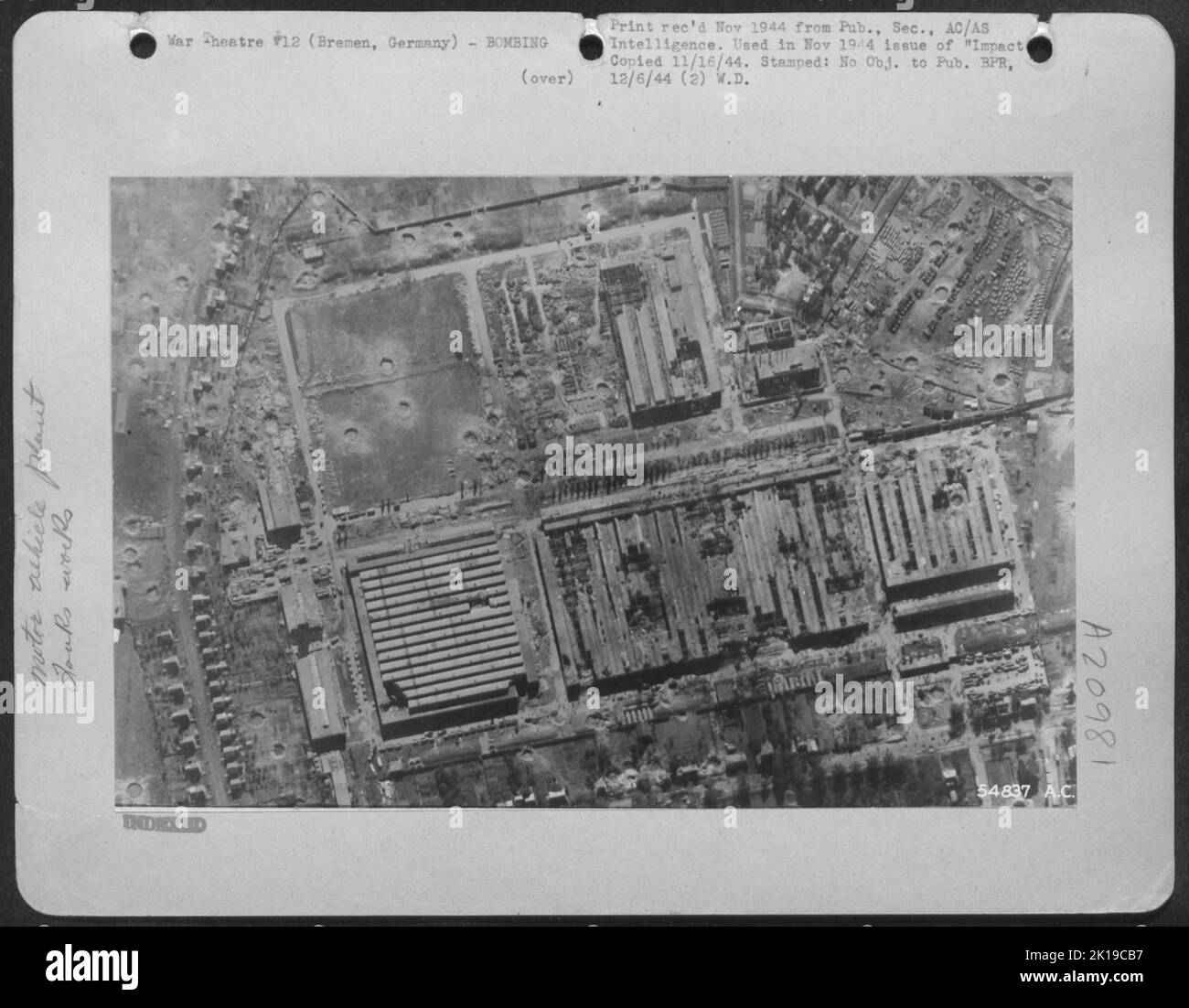 Das Borgward Tank- und Lkw-Werk in Bremen, Deutschland, nachdem am 26 ...
