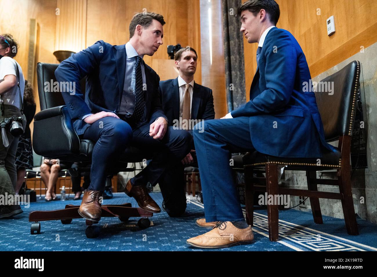 USA - 14. SEPTEMBER: Senator Josh Hawley, R-Mo., sprach mit den anderen ...