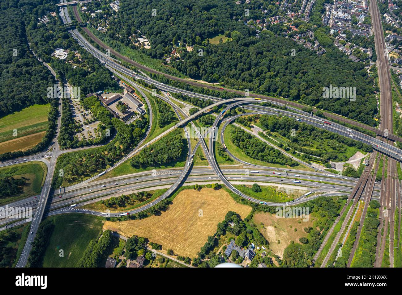 Luftaufnahme, Autobahnkreuz Kaiserberg, Autobahn A3 und Autobahn A40 ...