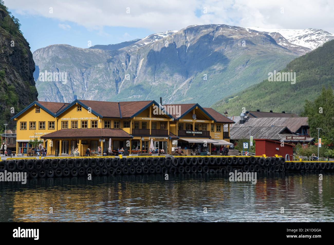 Flam, Norwegen - 19. Juni 2022: Flamsbana ist eine Eisenbahnlinie ...