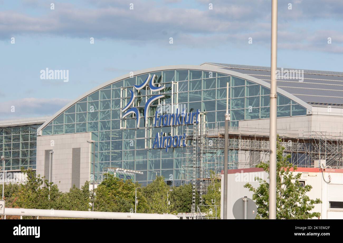 Flughafen frankfurt terminal 1 -Fotos und -Bildmaterial in hoher ...