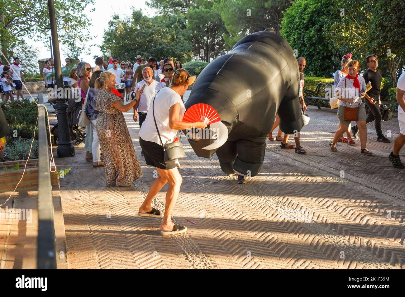 Aufblasbare bullen -Fotos und -Bildmaterial in hoher Auflösung – Alamy