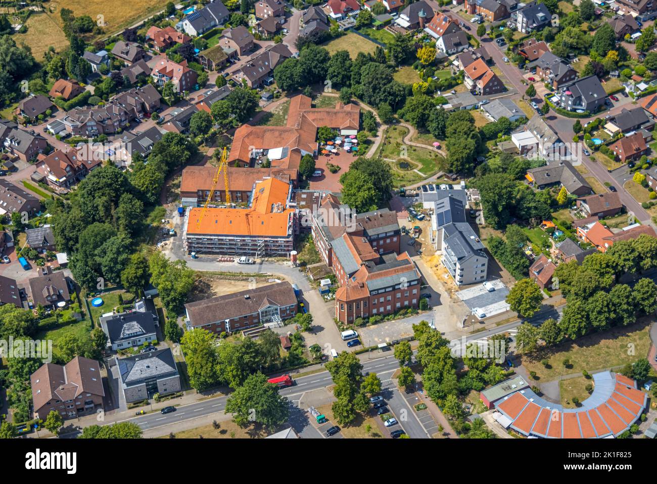 Luftaufnahme, Baustelle Caritas Altersheim und Pflegeeinrichtung ...