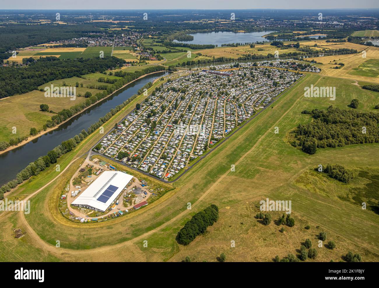 Camping grav insel am rhein -Fotos und -Bildmaterial in hoher Auflösung ...