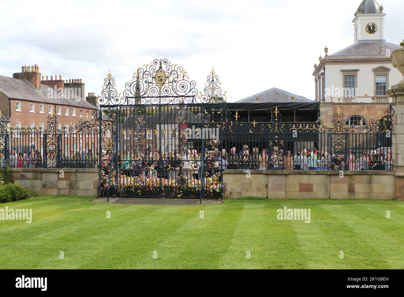 Versammelte massen -Fotos und -Bildmaterial in hoher Auflösung – Alamy