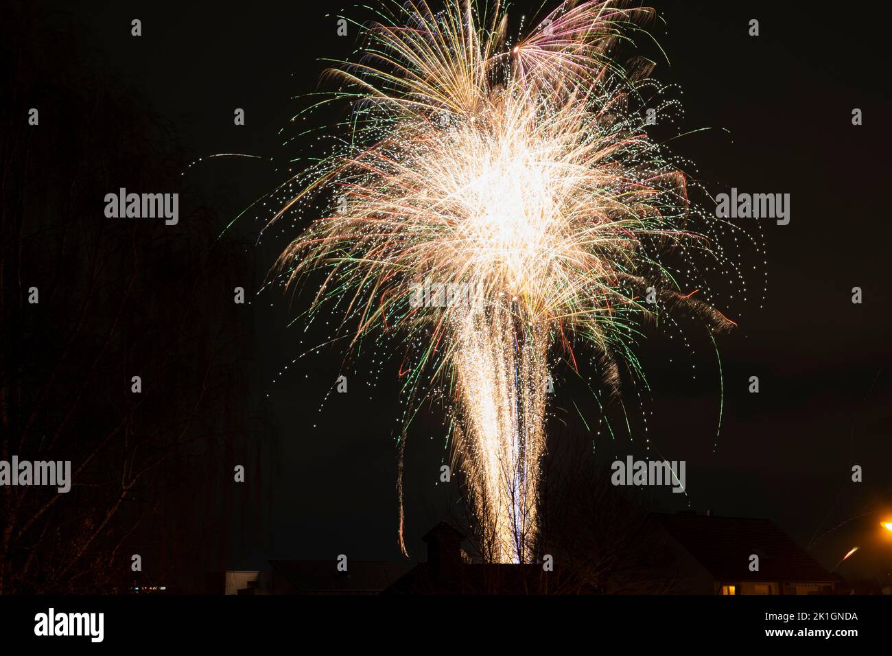 Langzeitbelichtung silvester -Fotos und -Bildmaterial in hoher Auflösung – Alamy