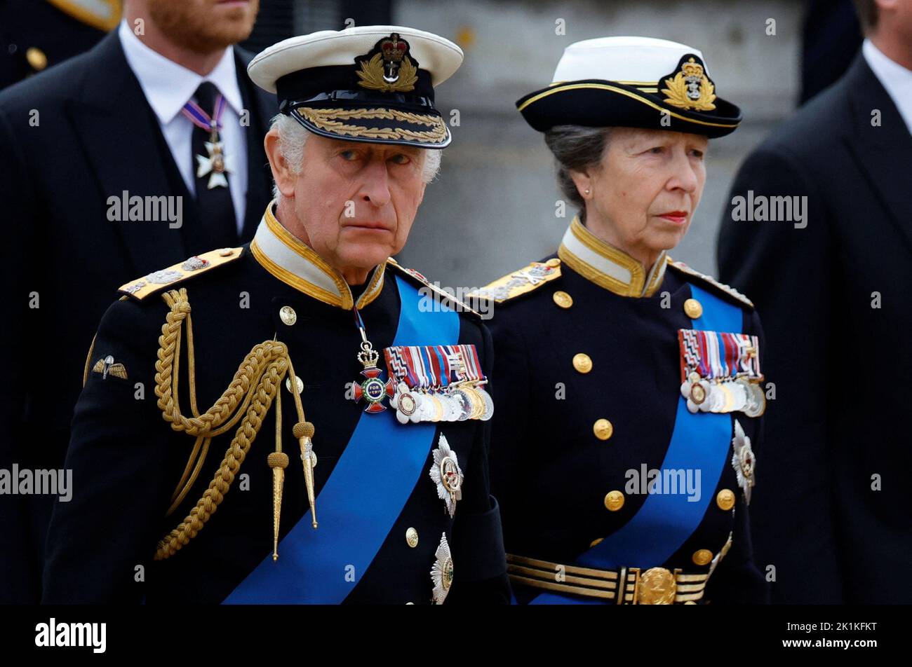König Karl III. Und die Prinzessin Royal kommen zur Staatsfuneral von ...