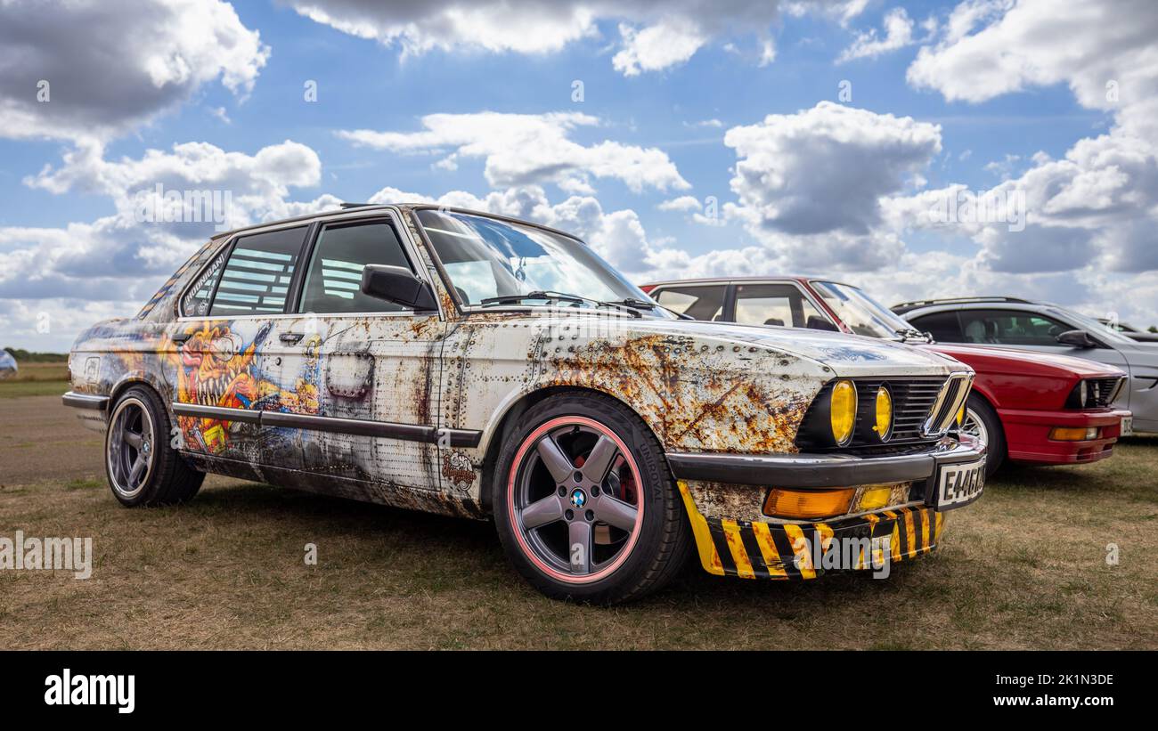 BMW 5 Series 520i ‘E446 MAS’ im Bicester Heritage Scramble zu 50 Jahren ...