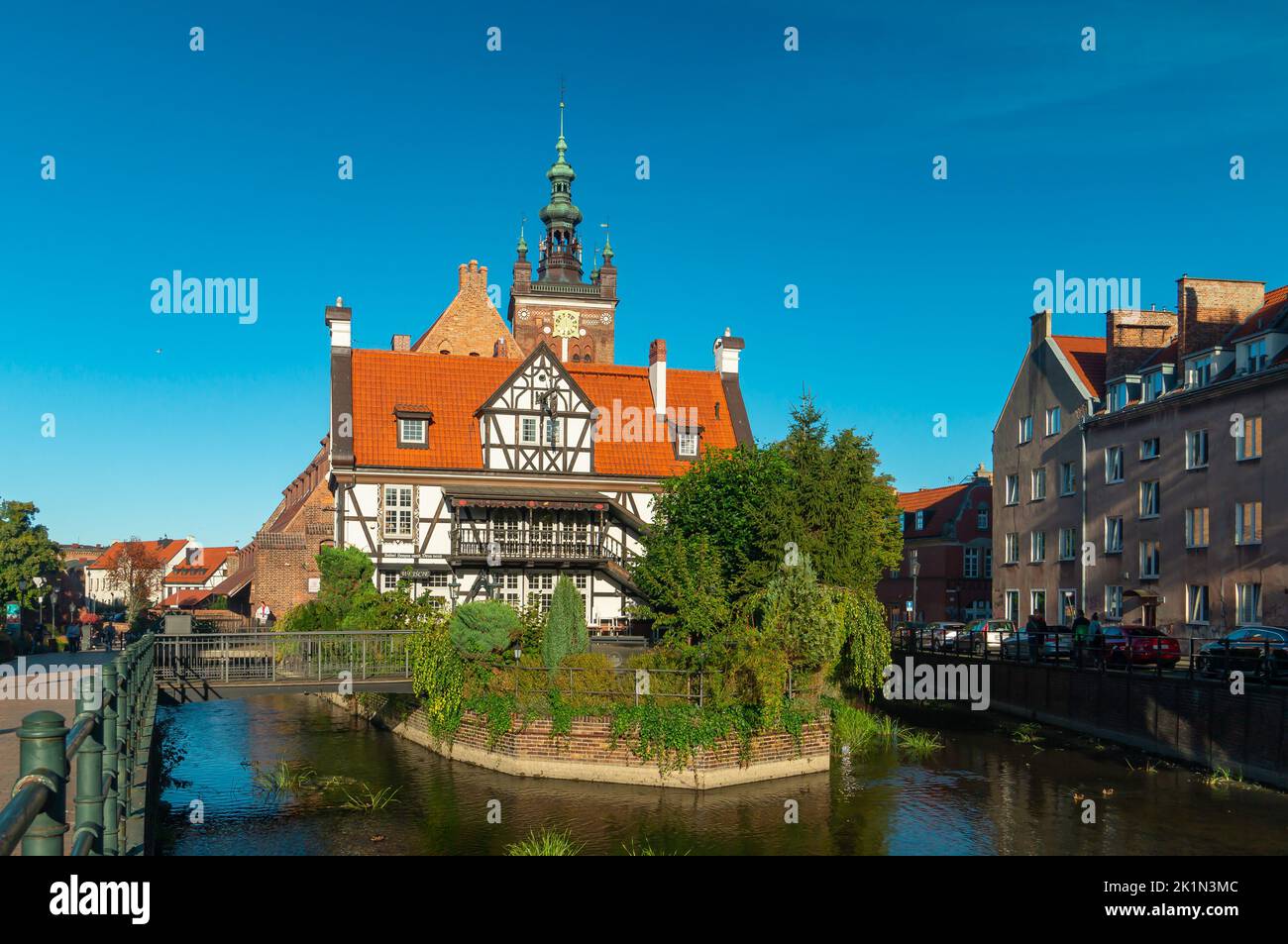 Inschrift auf einer hausfassade -Fotos und -Bildmaterial in hoher ...