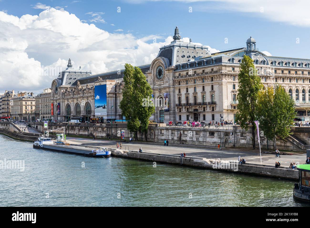 Das Musée d'Orsay ist ein Museum und eine Kunstgalerie am linken seine ...