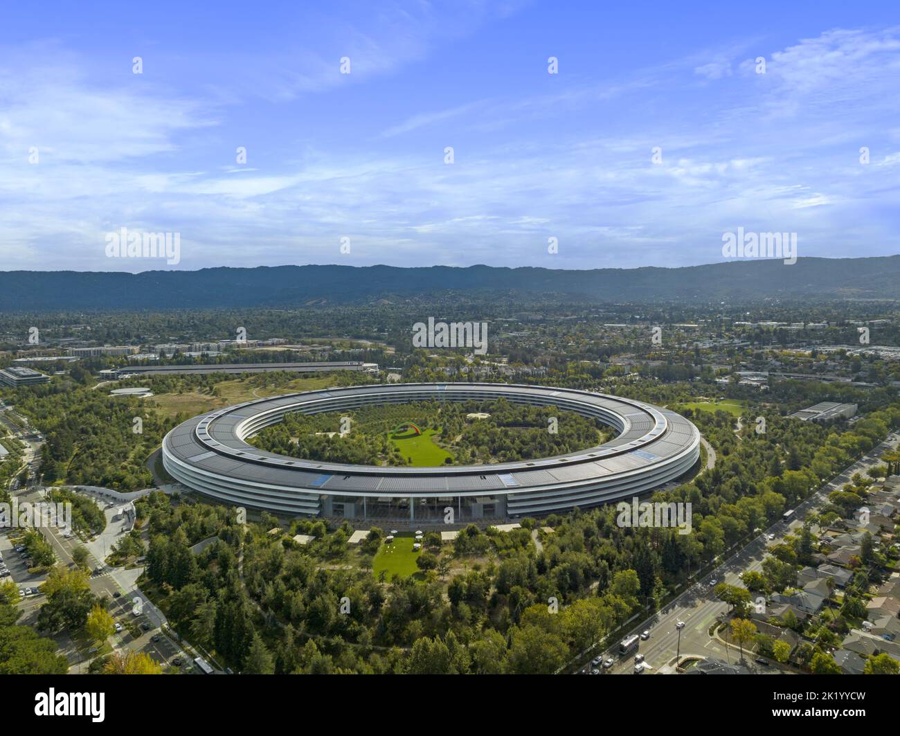 Apple park campus -Fotos und -Bildmaterial in hoher Auflösung – Alamy
