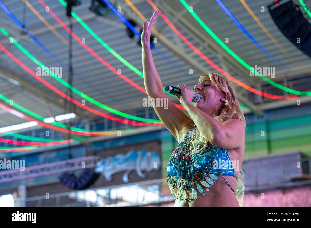 Marie jose van der kolk alias loona -Fotos und -Bildmaterial in hoher ...