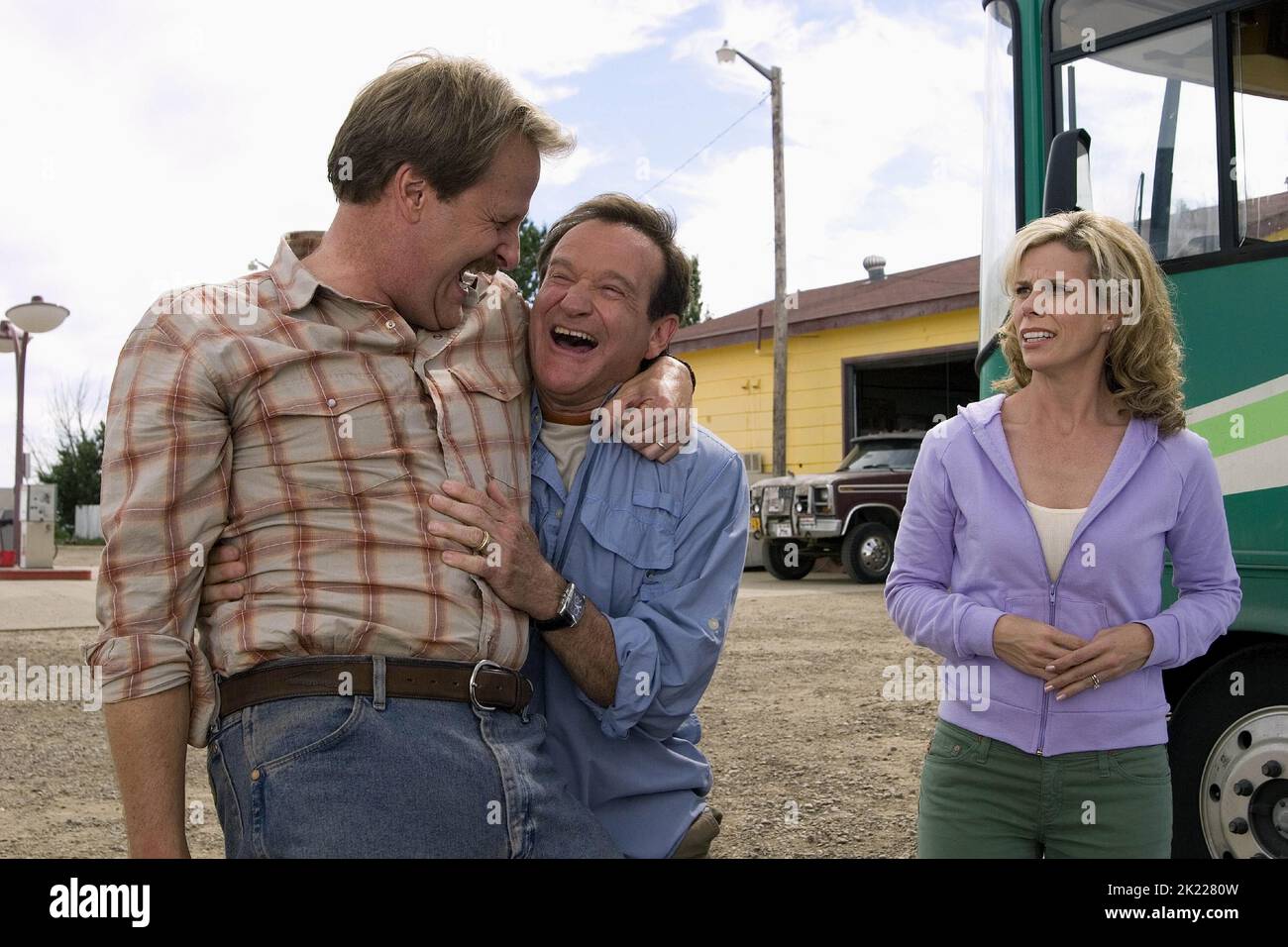 Robin williams cheryl hines -Fotos und -Bildmaterial in hoher Auflösung ...