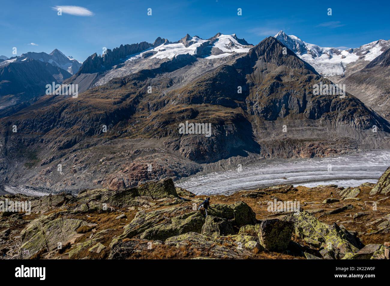 Landschaft aus Gletscher, Berg und Himmel. Aletschgletscher in den ...