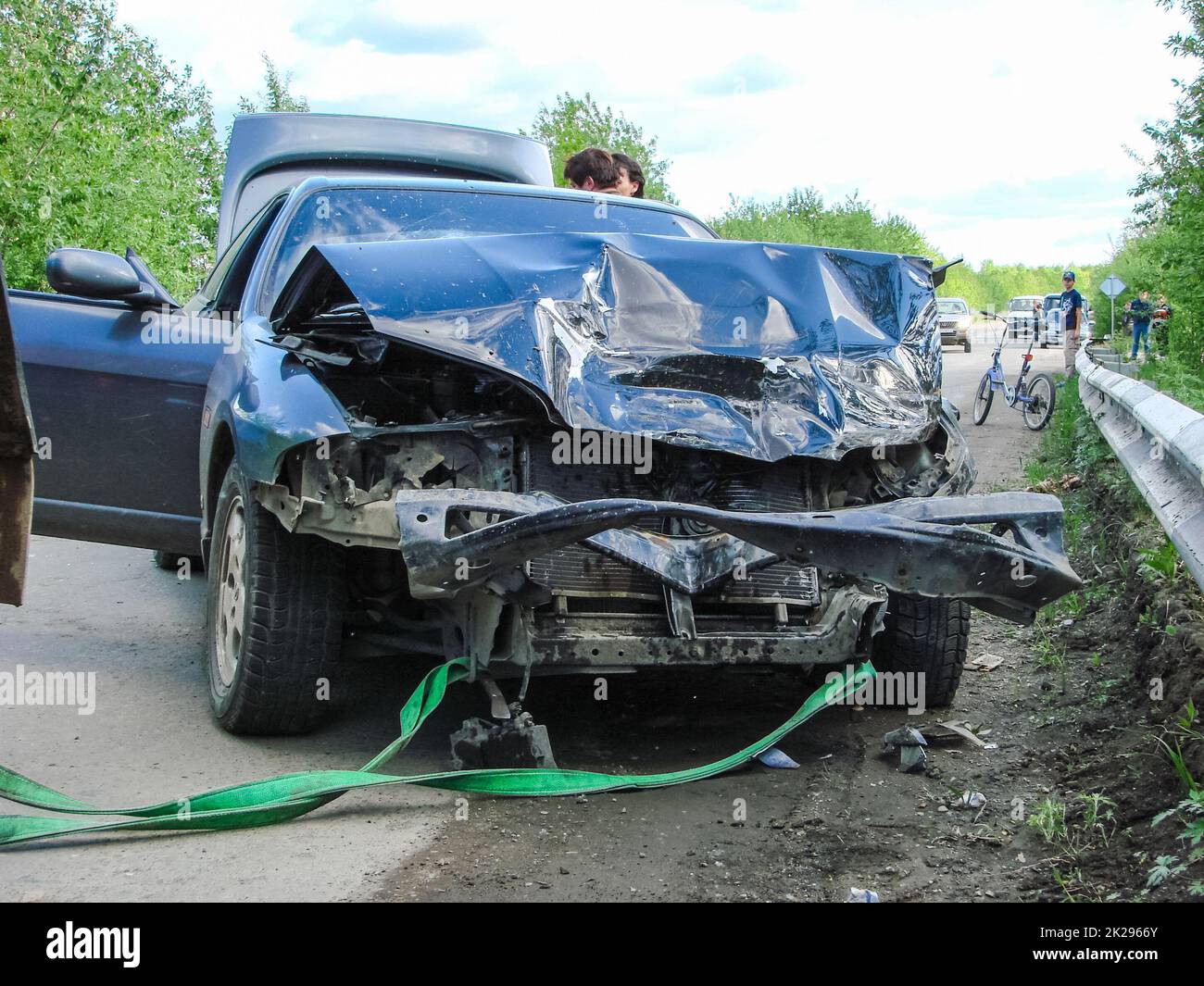 Totalverlust unfall -Fotos und -Bildmaterial in hoher Auflösung – Alamy