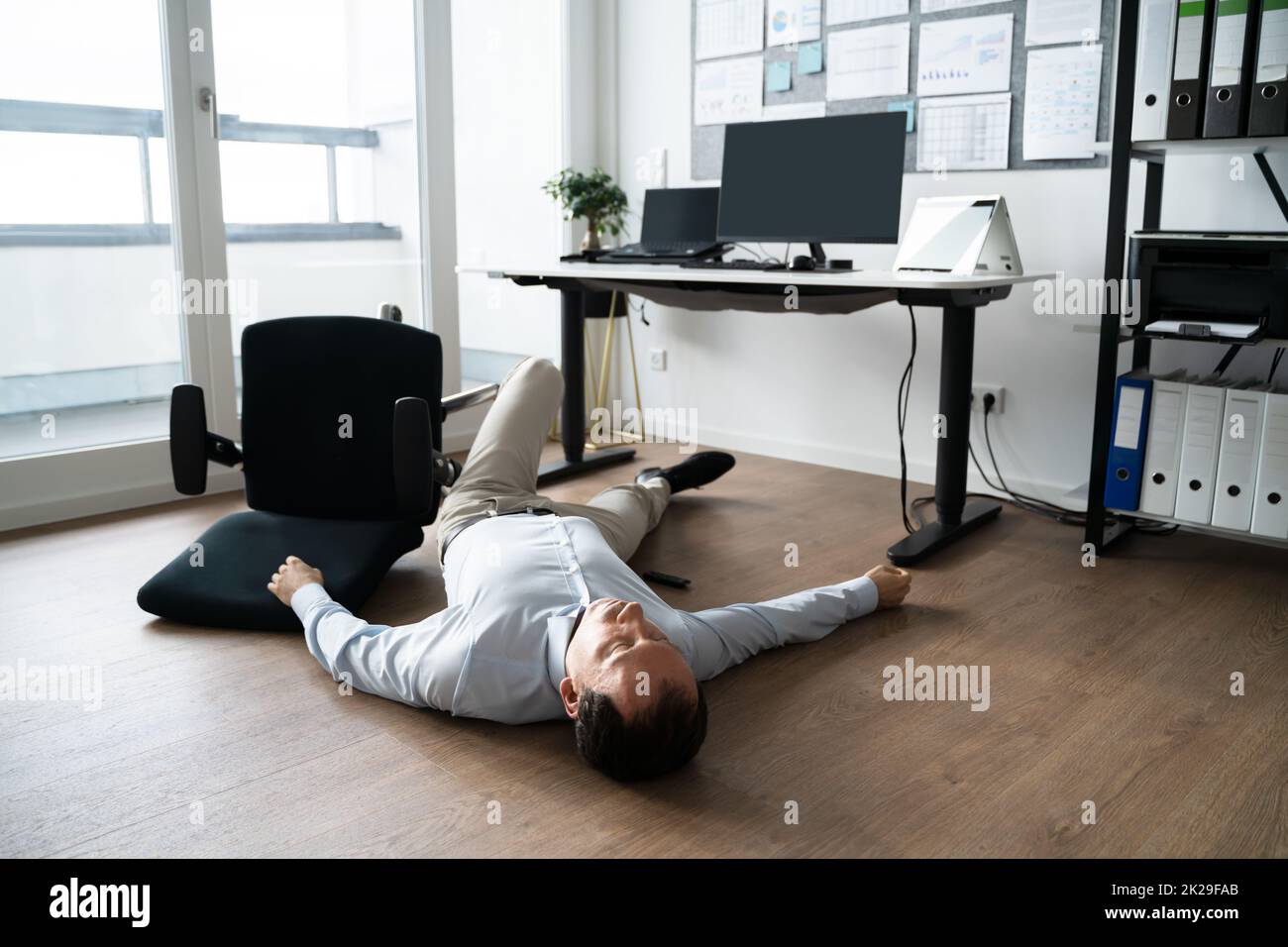 Unfall am arbeitsplatz -Fotos und -Bildmaterial in hoher Auflösung – Alamy