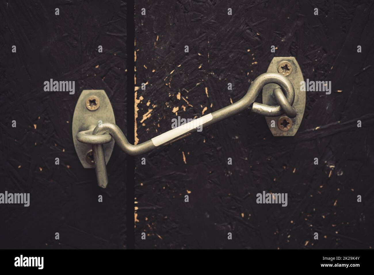Metal hook -Fotos und -Bildmaterial in hoher Auflösung – Alamy
