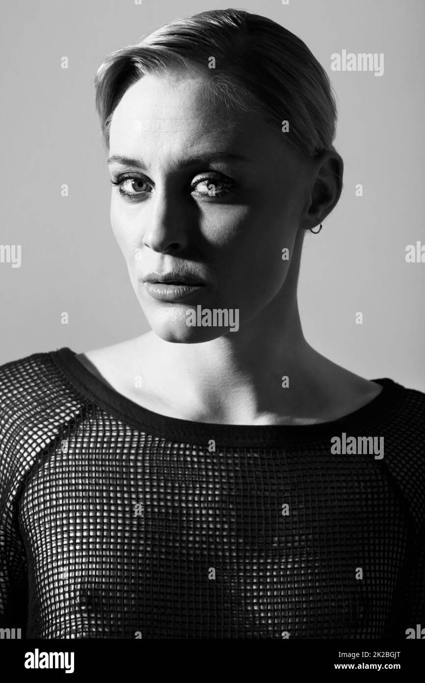 Schöne frau Schwarzweiß-Stockfotos und -bilder - Alamy