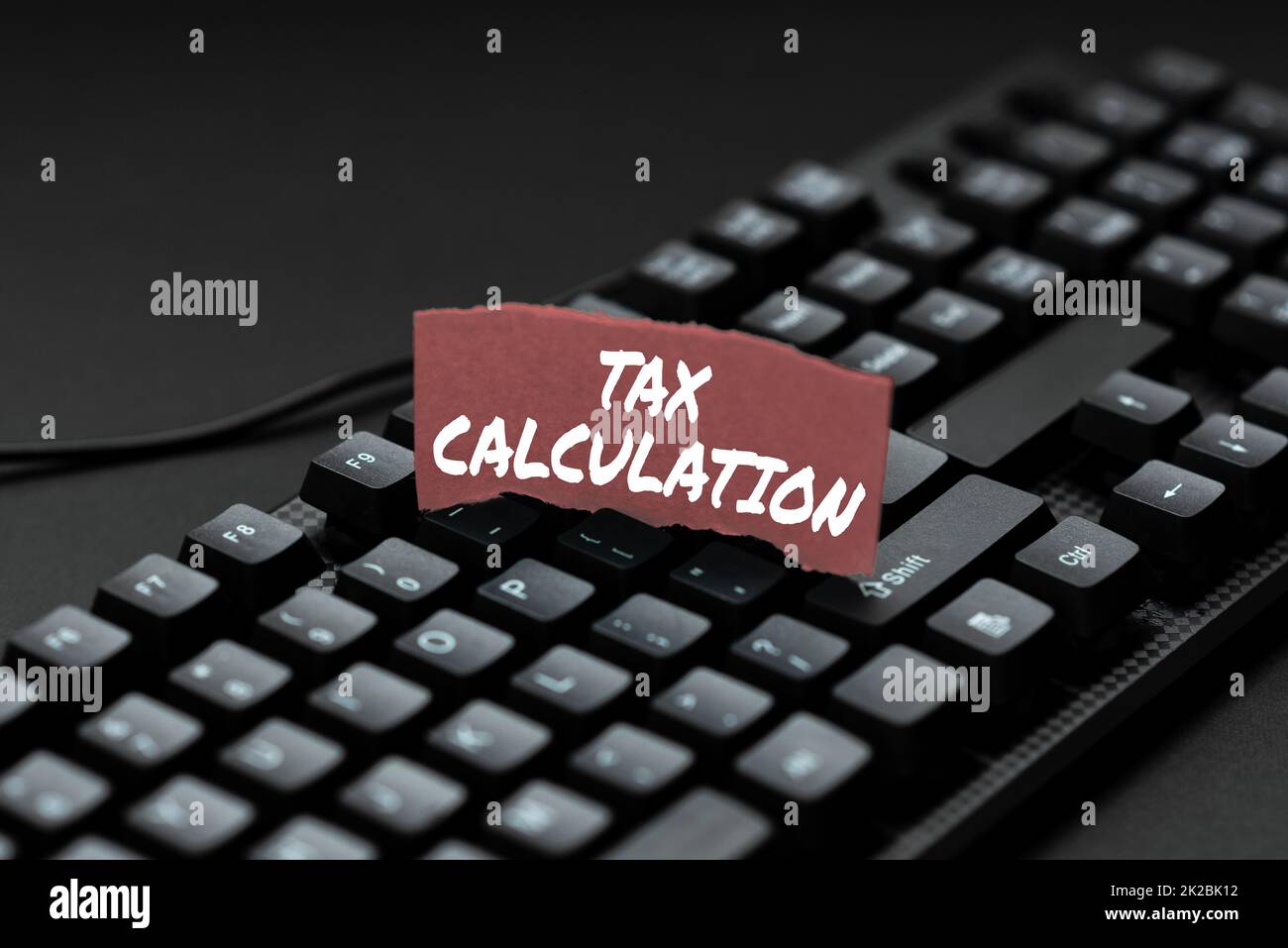 Handschriftliches Vorzeichen Steuerberechnung. Business Showcase eine ...