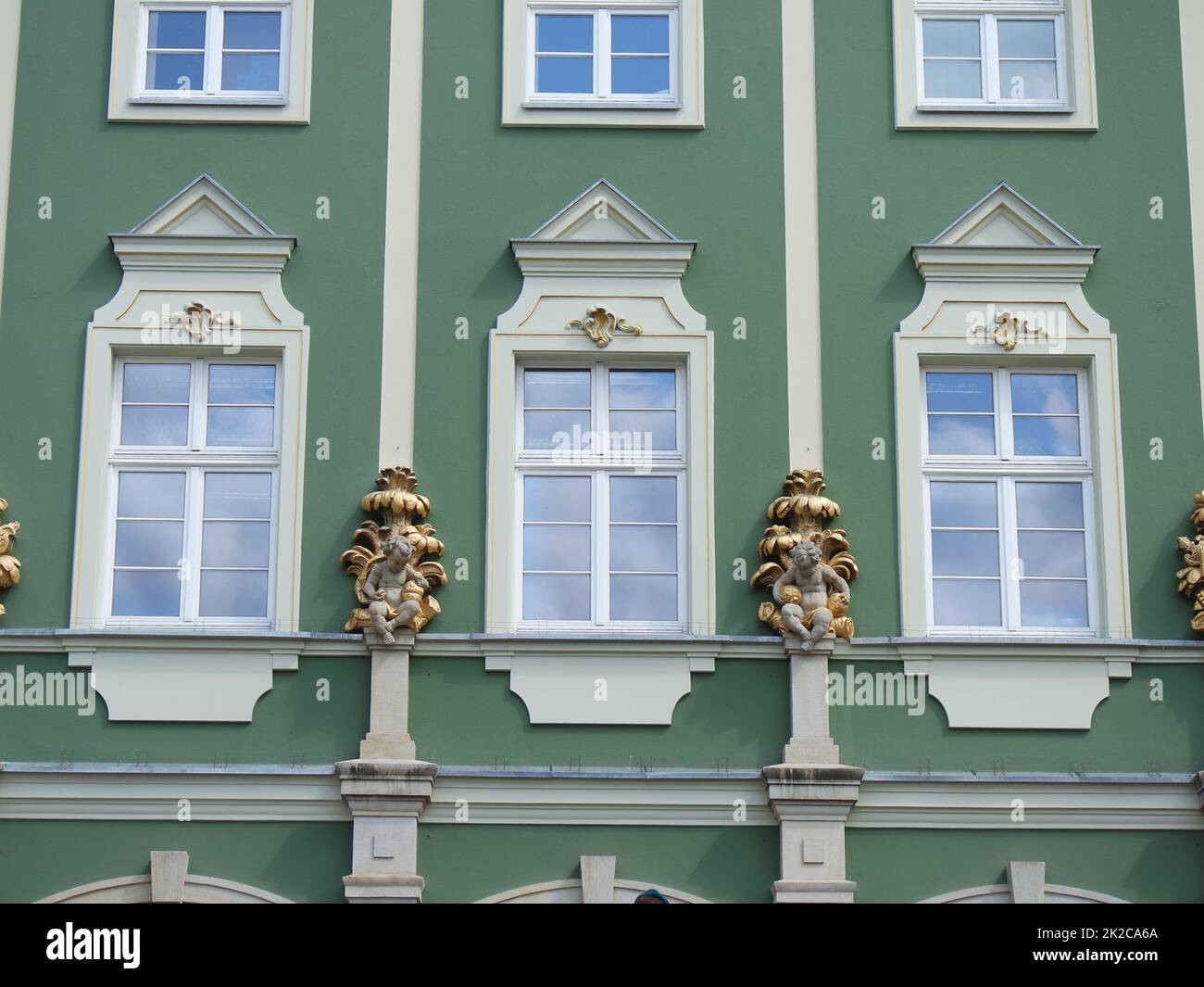 Ne fassade -Fotos und -Bildmaterial in hoher Auflösung – Alamy