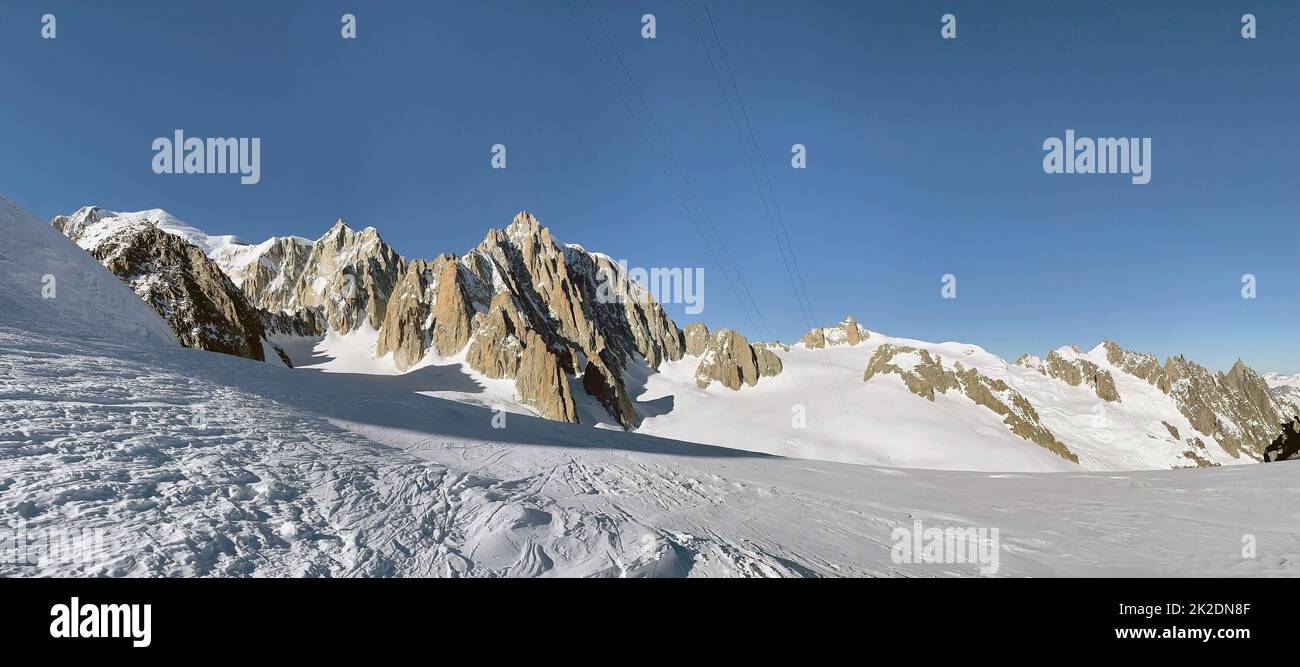 Monte Blanc Gletscher von Pointe Helbronner, einer Station entlang des ...