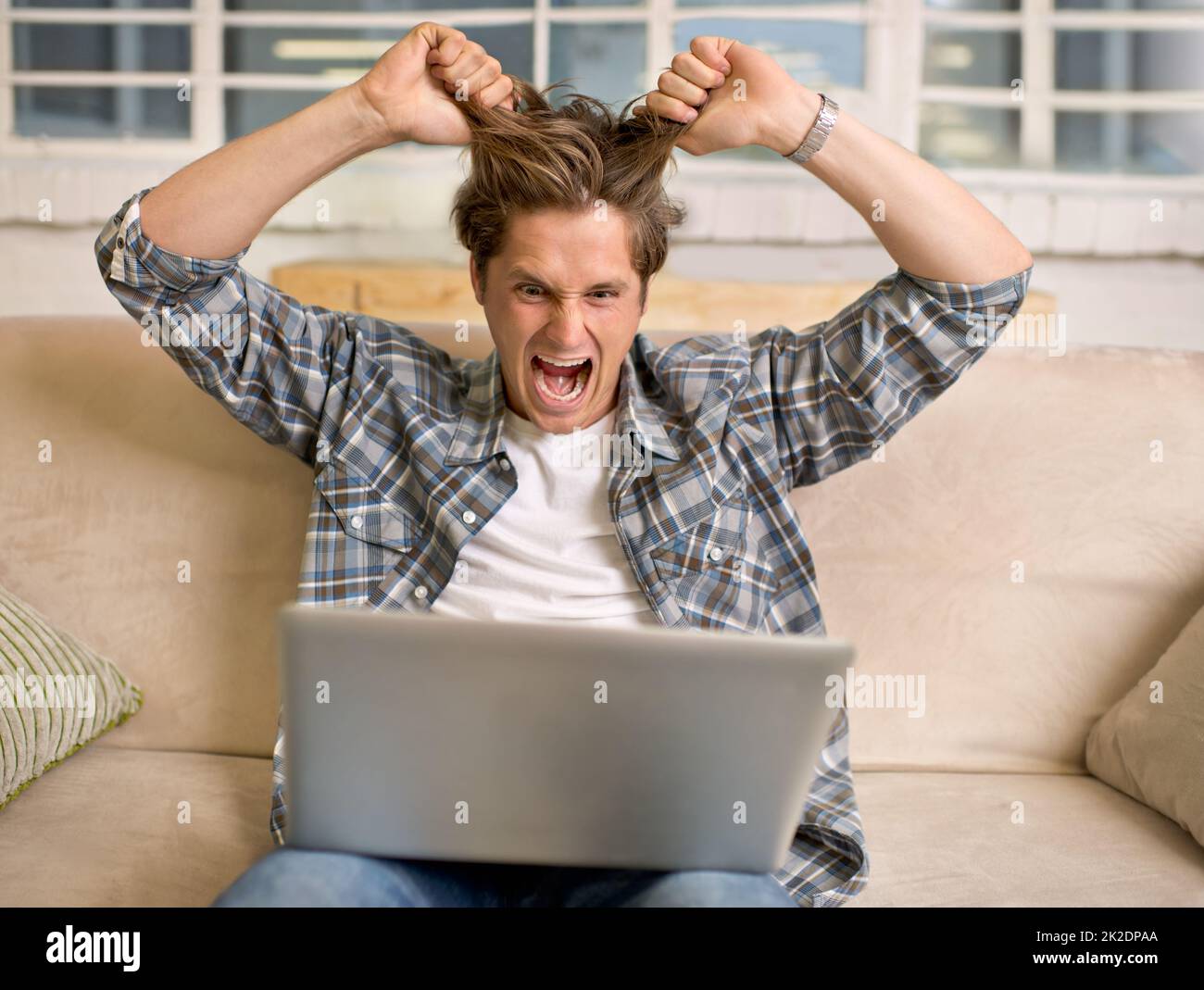 Frustrierte menschen -Fotos und -Bildmaterial in hoher Auflösung – Alamy