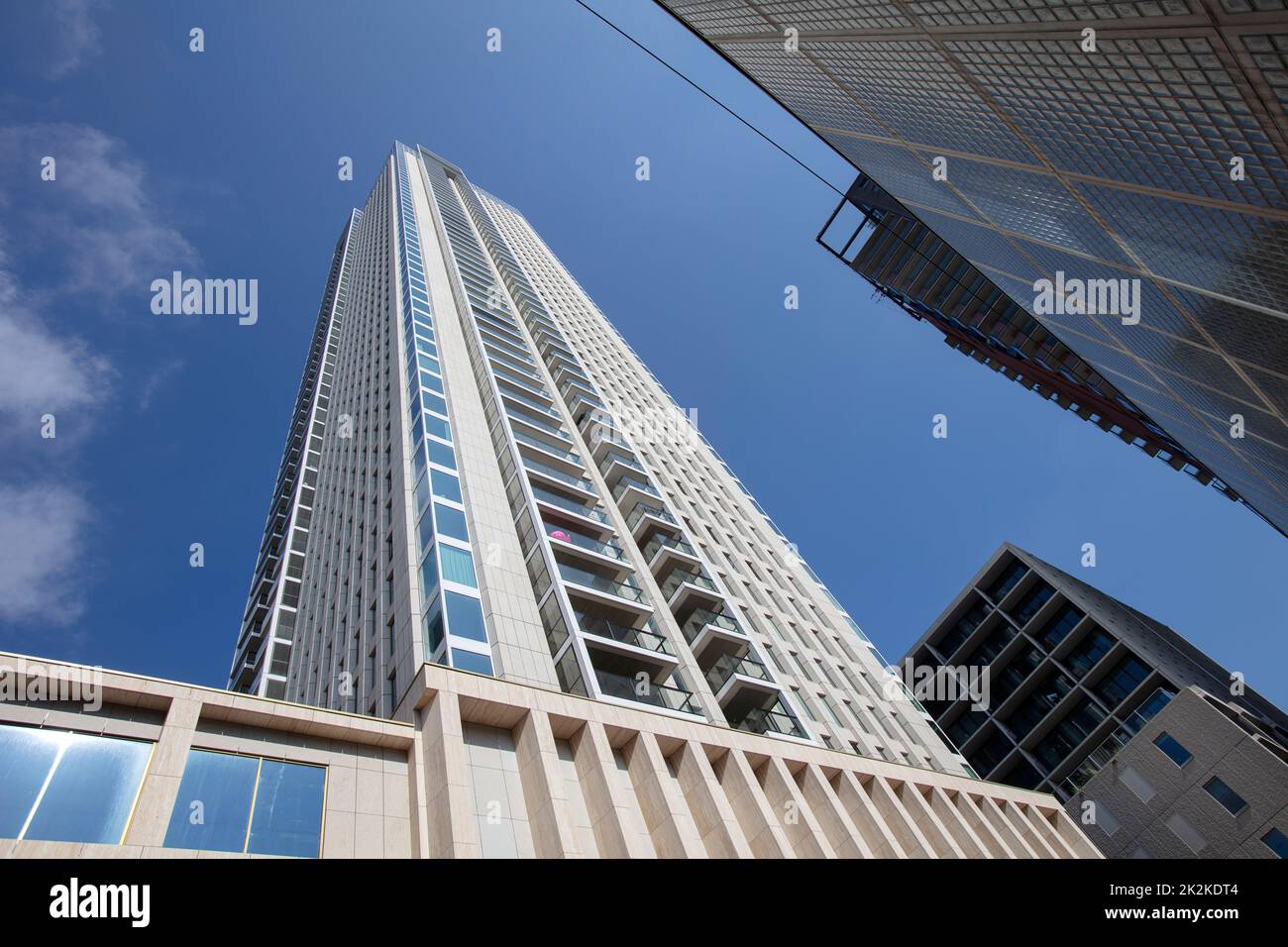 Rotterdam, Niederlande – 6. September 2022 : der Zalmhaven-Turm ist das ...