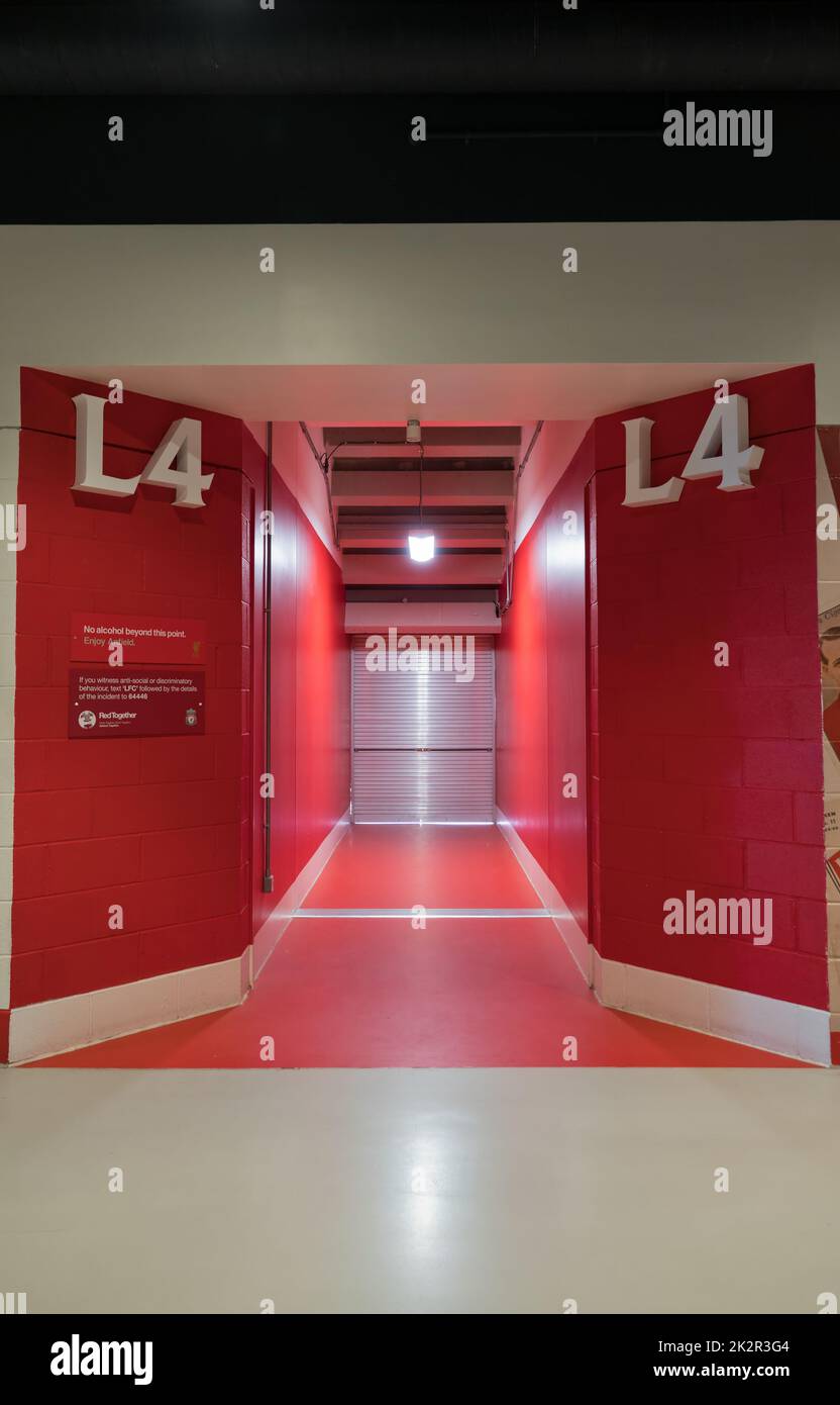 Anfield stadium entrance -Fotos und -Bildmaterial in hoher Auflösung ...