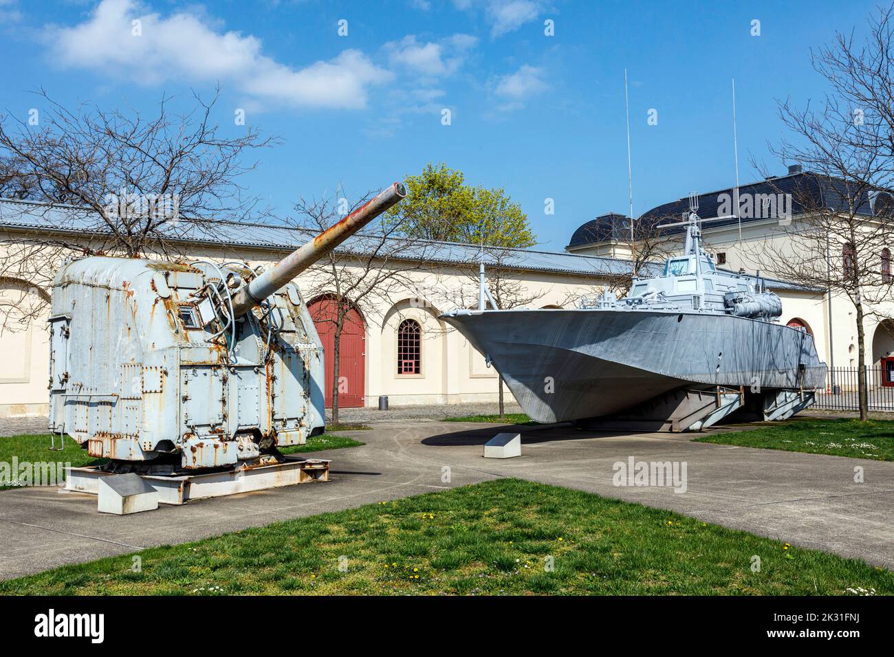 Militärhistorisches Museum der Bundeswehr in Dresden, Schiffsgewehr und ...