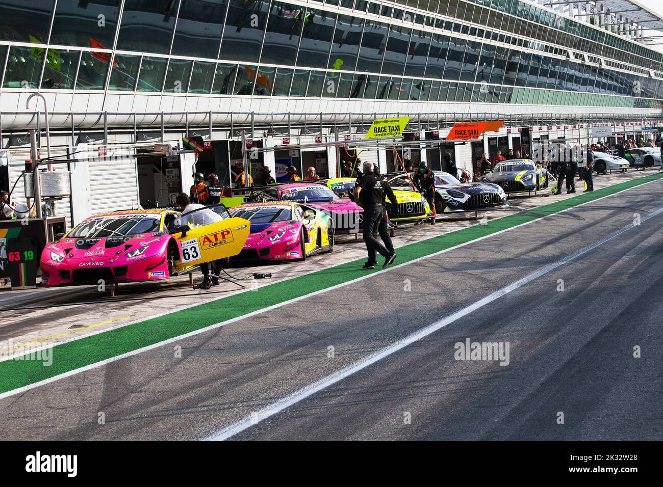 Autodromo Nazionale Monza, Monza, Italien, 23. September 2022, Pit Lane ...