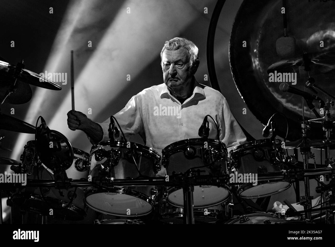 CROYDON, ENGLAND: Nick Masons Saucerful of Secrets treten beim letzten ...