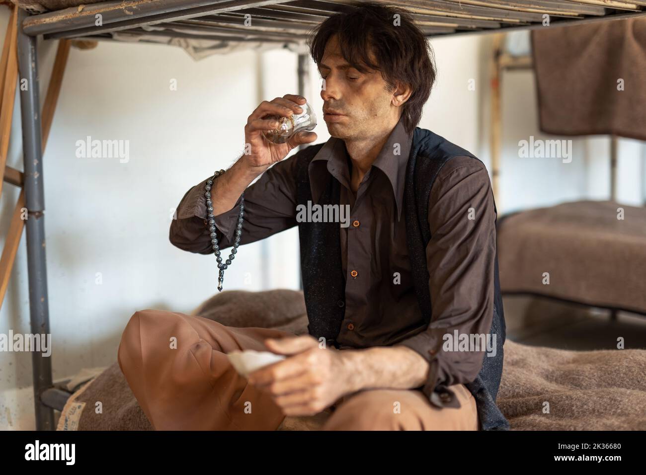 Ankara, Türkei-23. September 2022: Wachsfigur eines Gefangenen, der auf ...