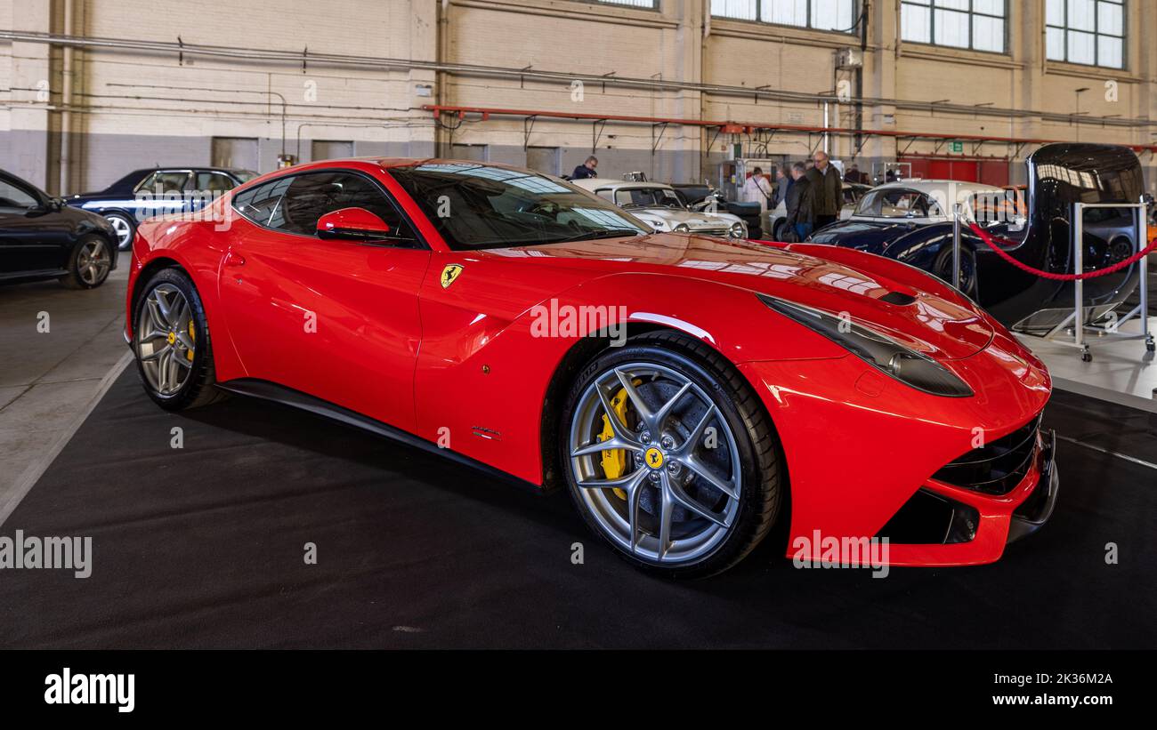 Wunderschne F12 Ferrari Preis Fotos